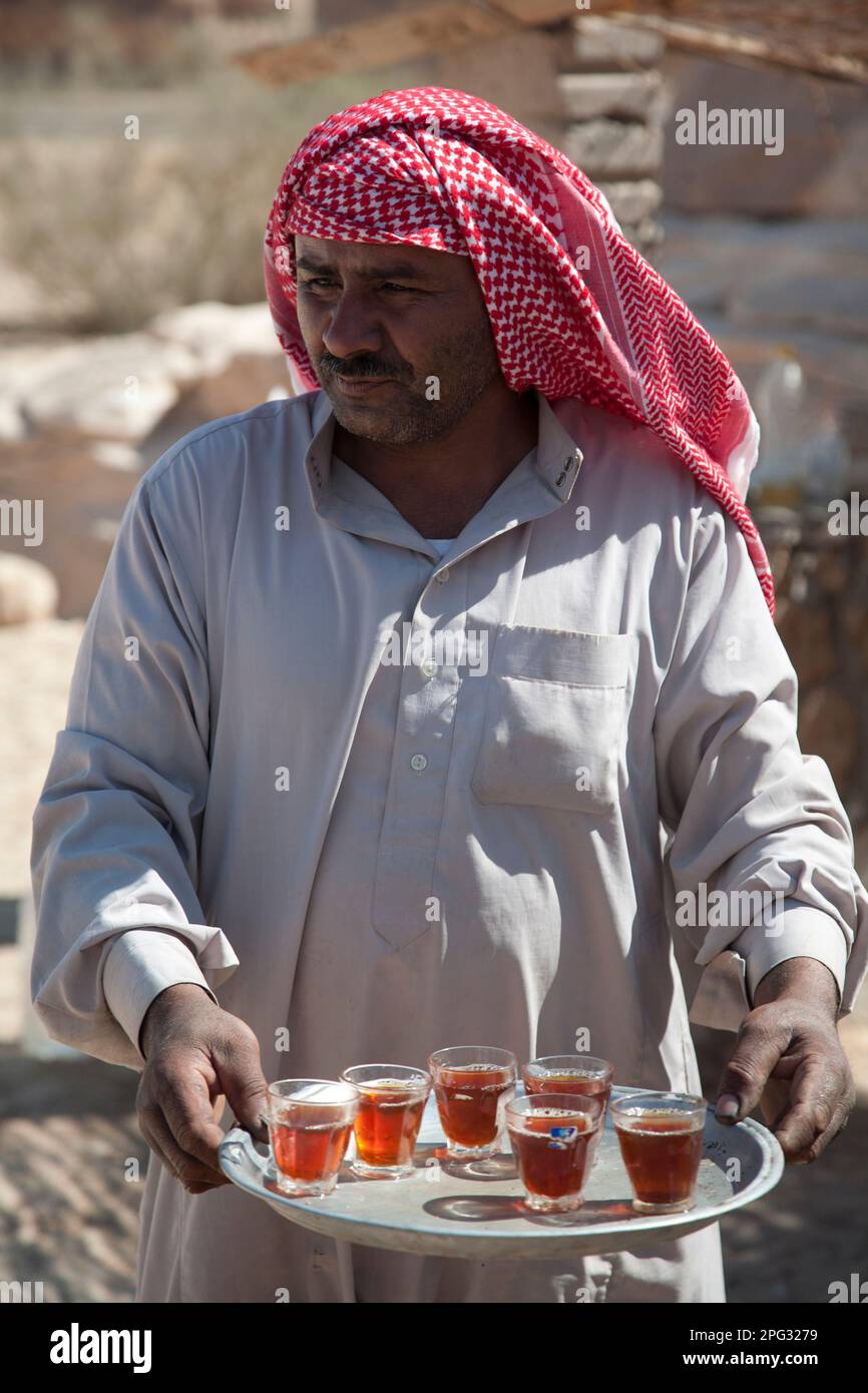 Egyptian local tea hi-res stock photography and images - Alamy