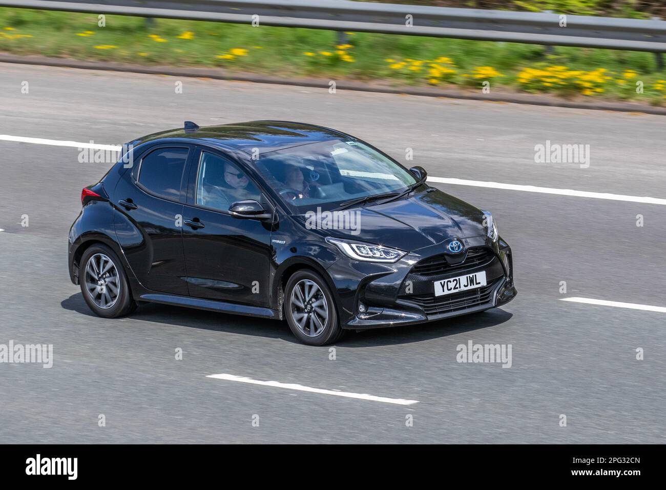 Toyota yaris design hev cvt car hi-res stock photography and images - Alamy