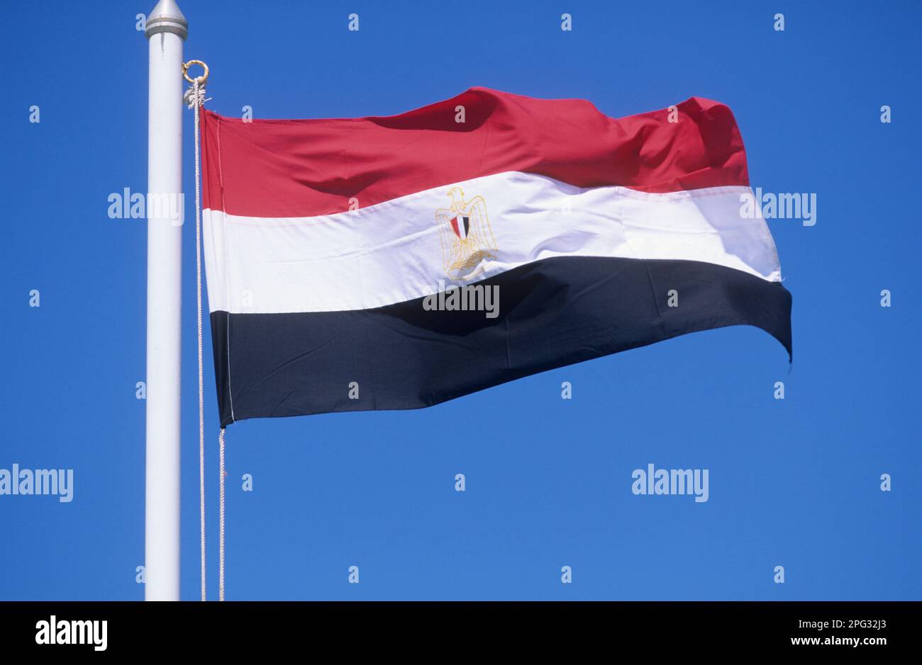 National flag egypt flying hi-res stock photography and images - Alamy