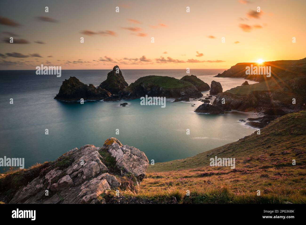 Kynance Cove Sunset Cornwall Stock Photo - Alamy