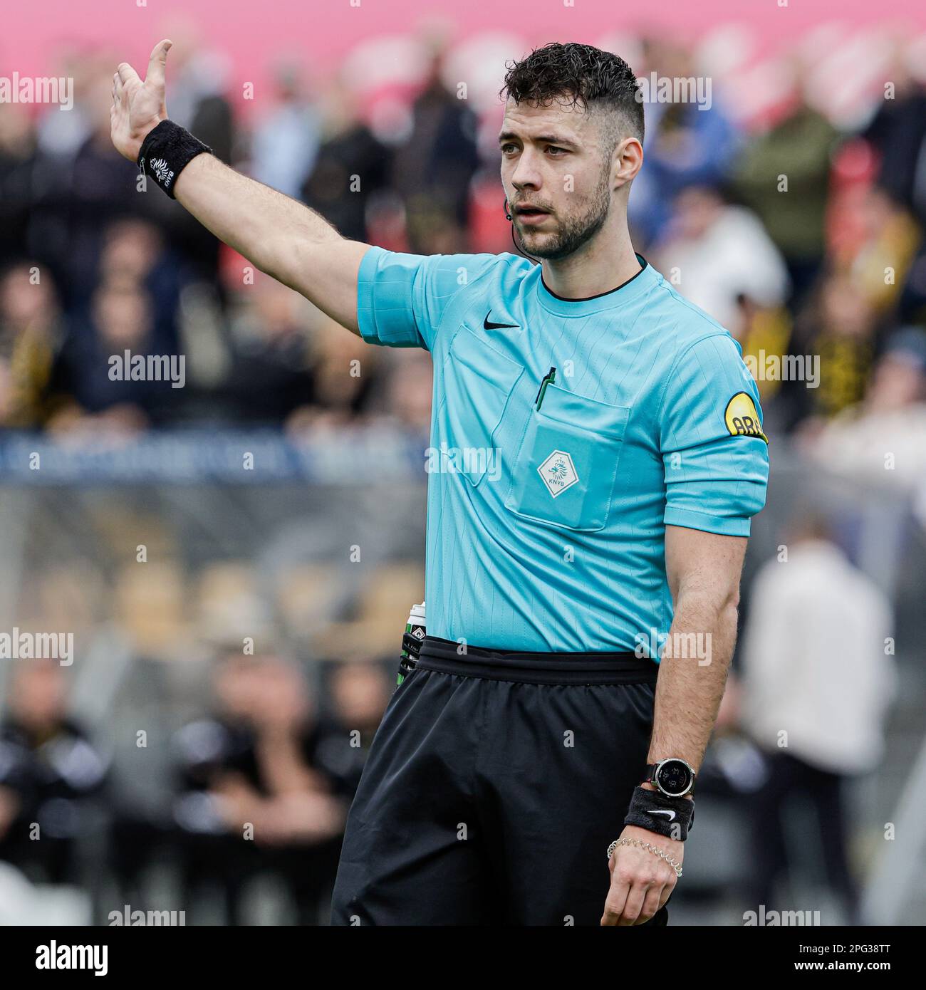 VENLO, NETHERLANDS - MARCH 19: referee Marc Nagtegaal during the Dutch ...