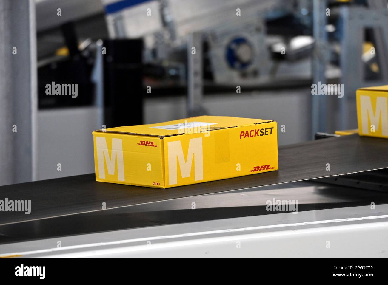 Deutsche Post DHL put Germany's largest parcel location into operation ...