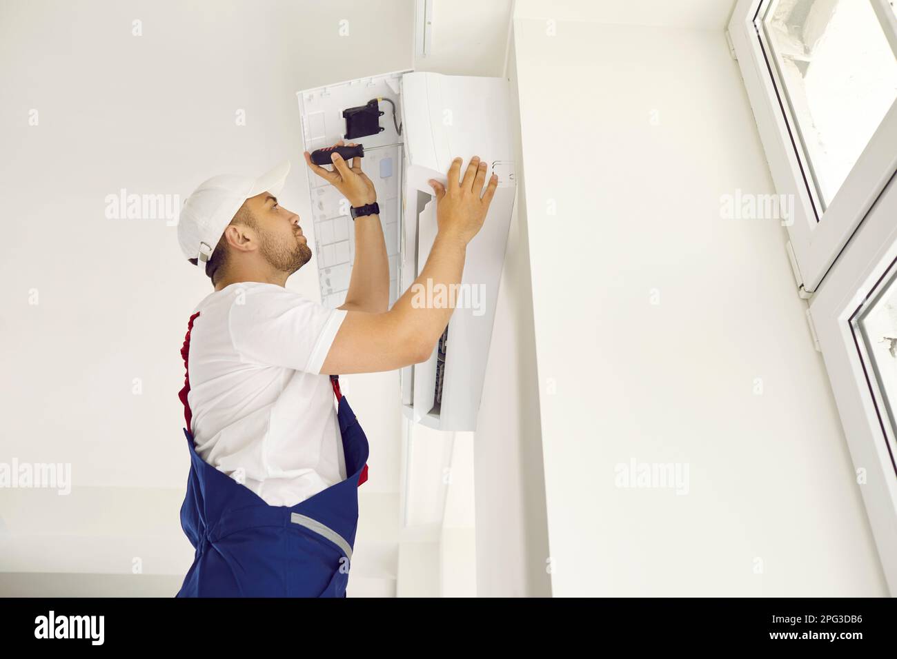 Modern hvac setup hi-res stock photography and images - Alamy