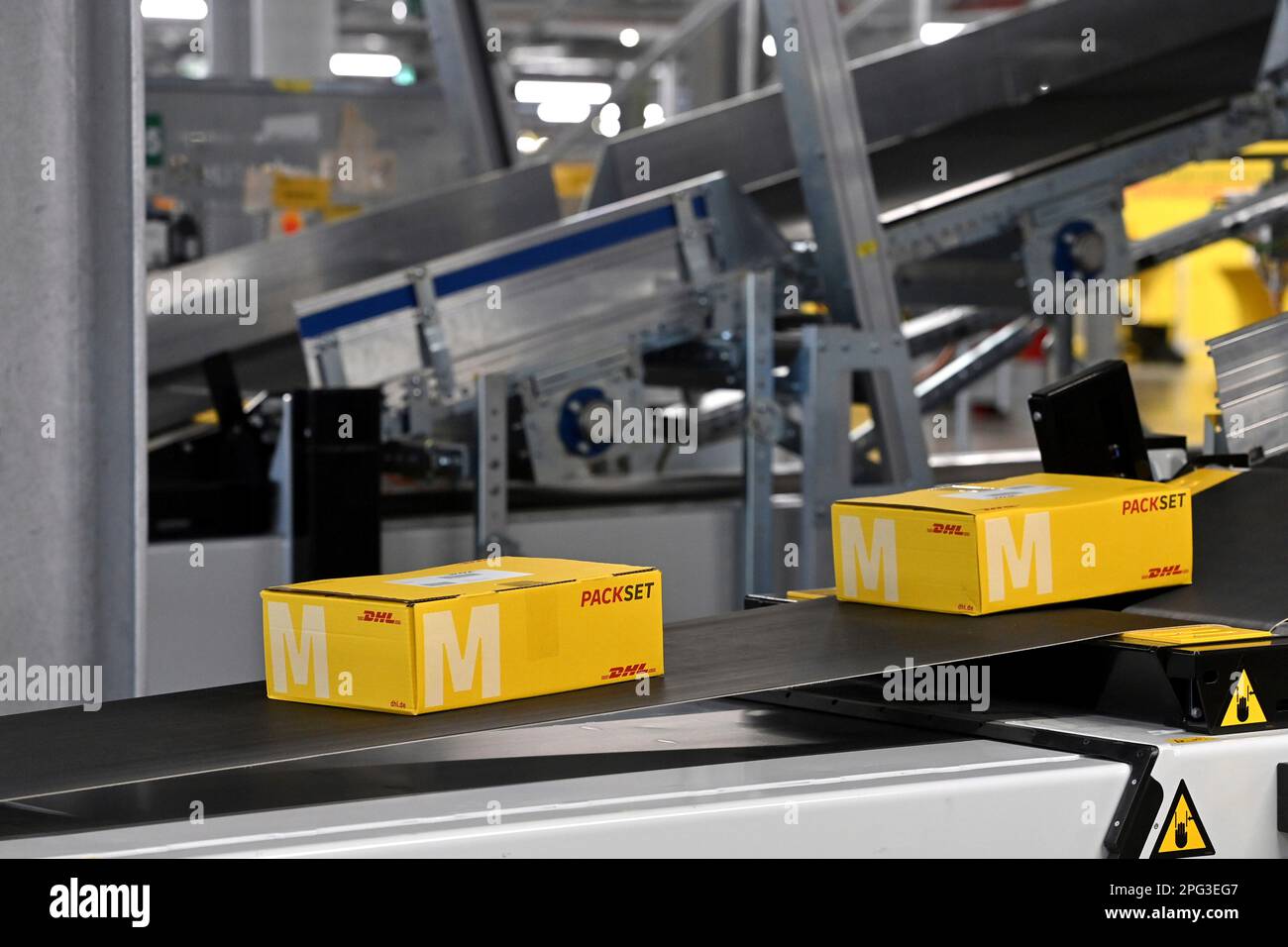 Deutsche Post DHL puts Germany's largest parcel location into operation ...