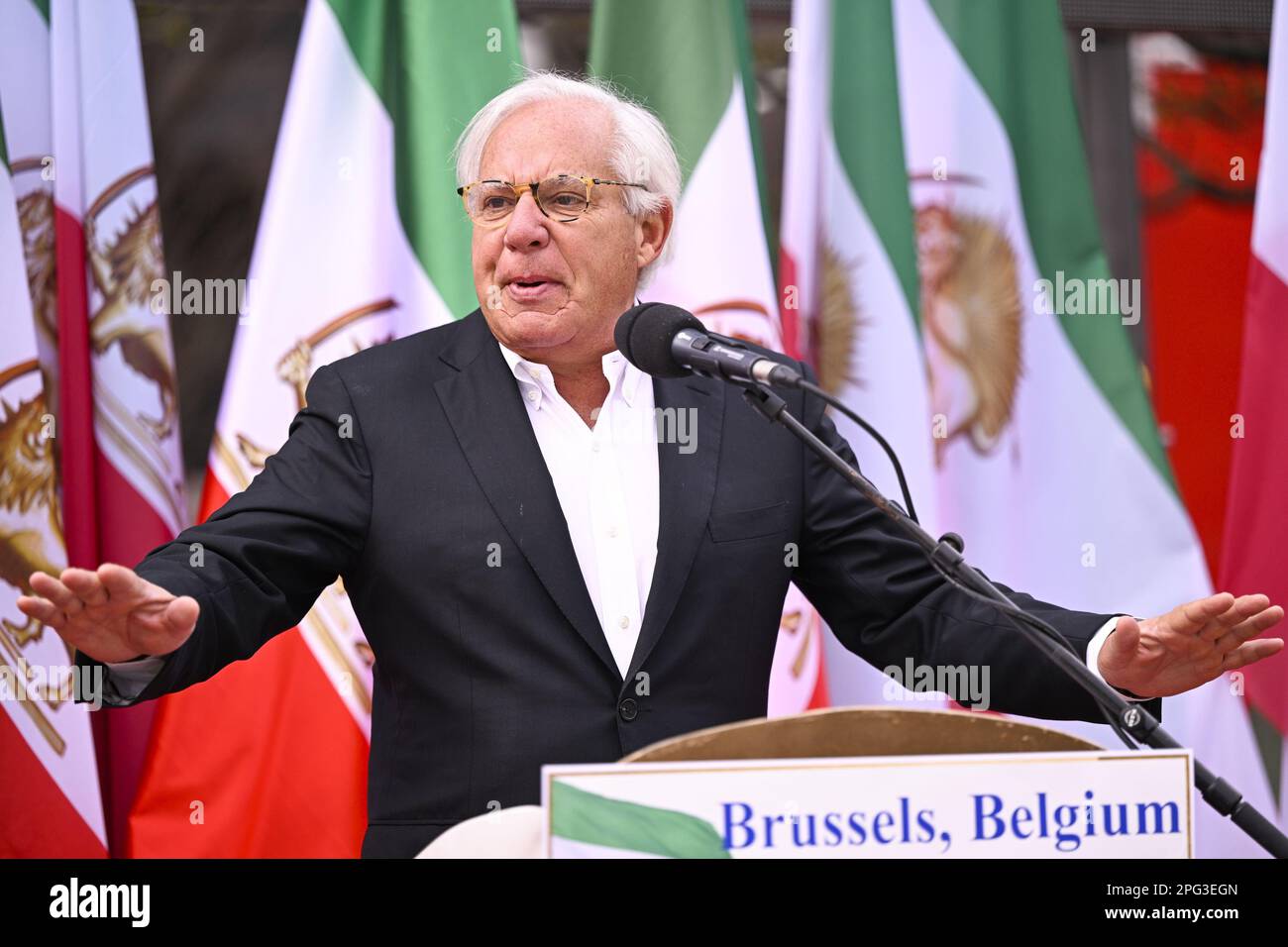 Brussels, Belgium. 20th Mar, 2023. US Senator Robert Torricelli ...