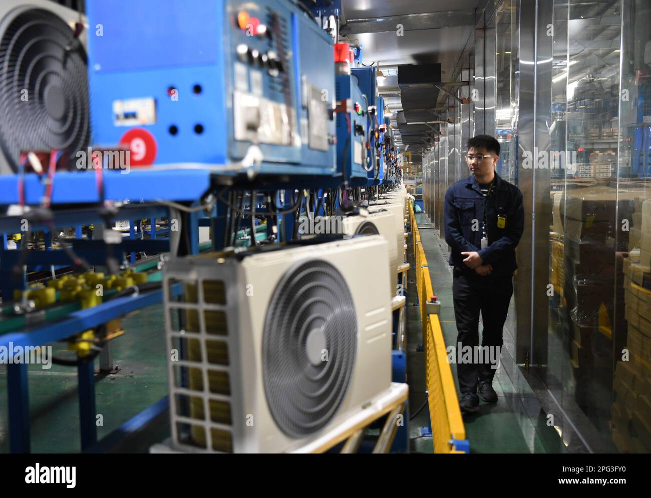 Midea group hi-res stock photography and images - Alamy