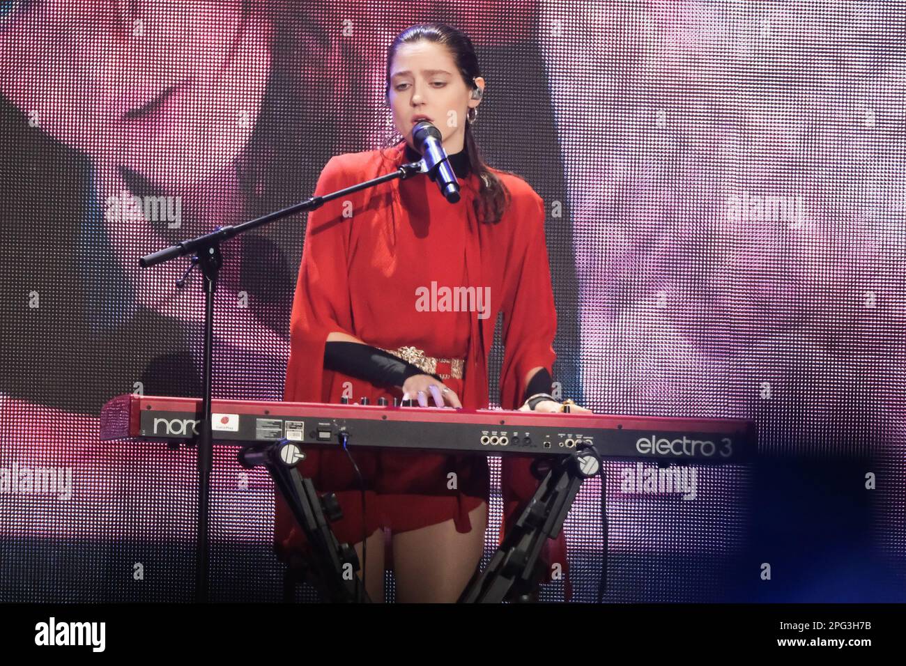 Jasmine lucilla elizabeth jennifer van den bogaerde birdy hi-res stock ...