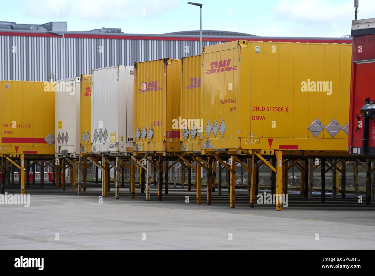 Deutsche Post DHL put Germany's largest parcel location into operation ...