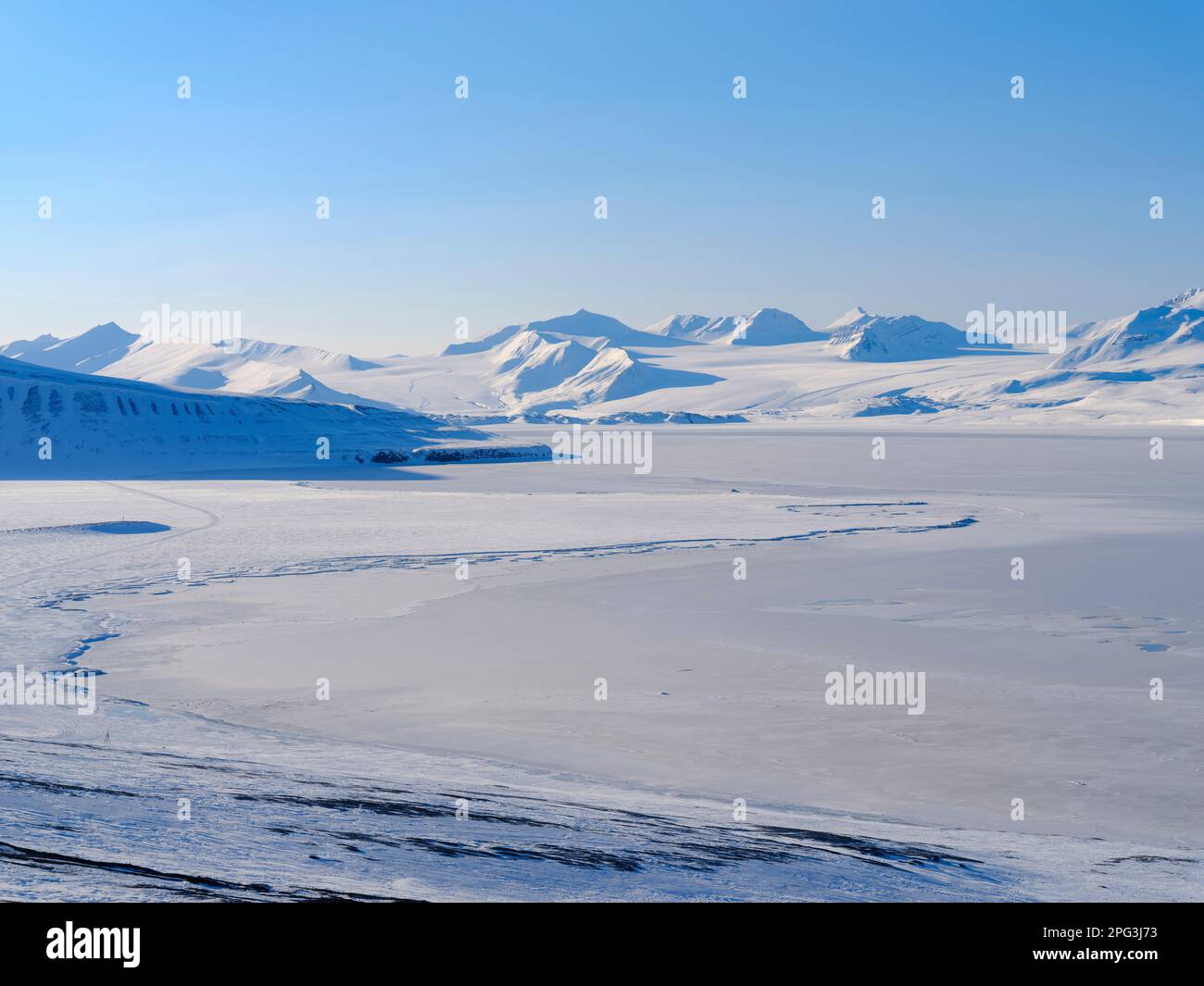 View towards Groenfjordbreen. Landscape at frozen Groenfjorden, Island ...