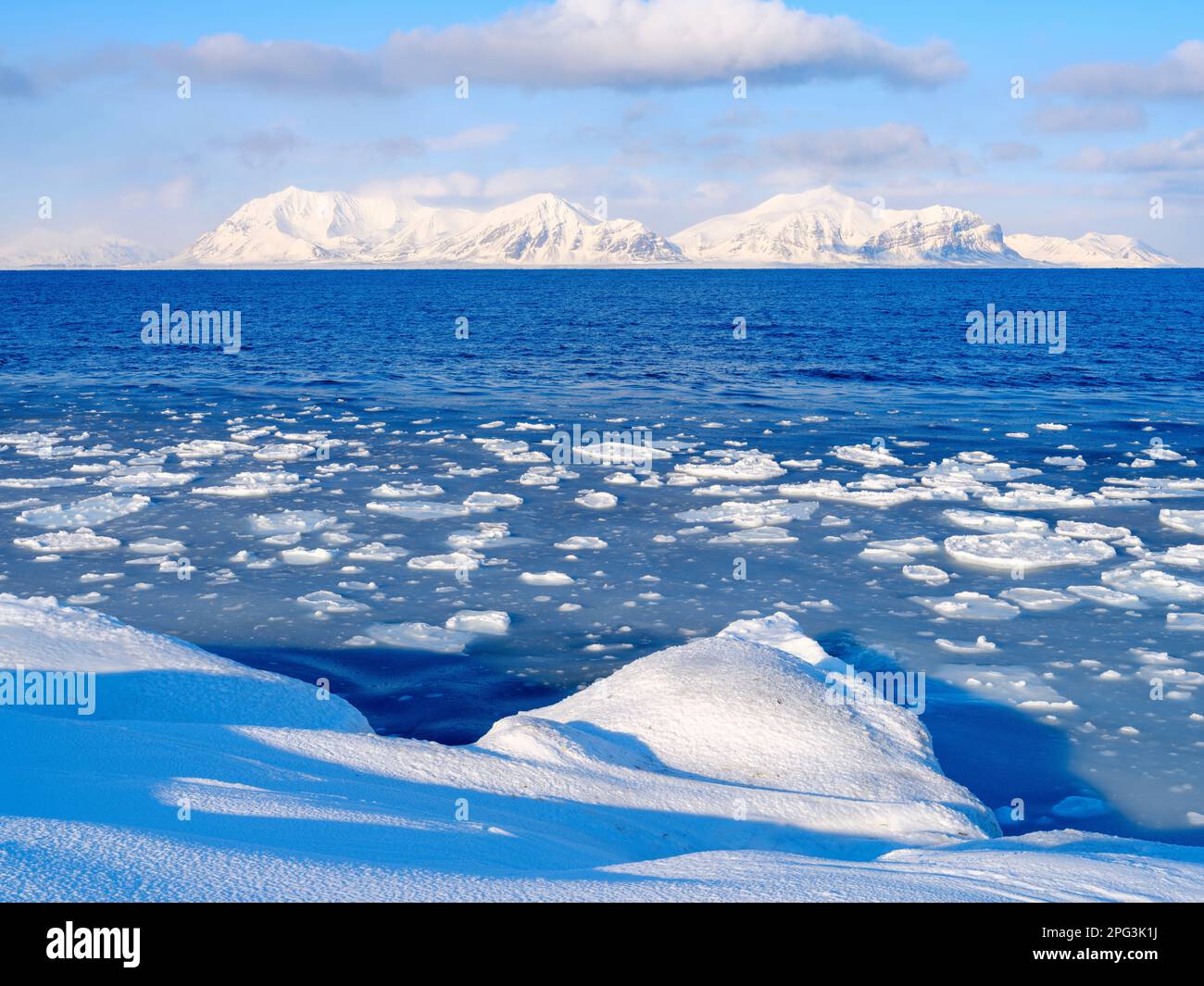 Nordre isfjorden nationalpark hi-res stock photography and images - Alamy
