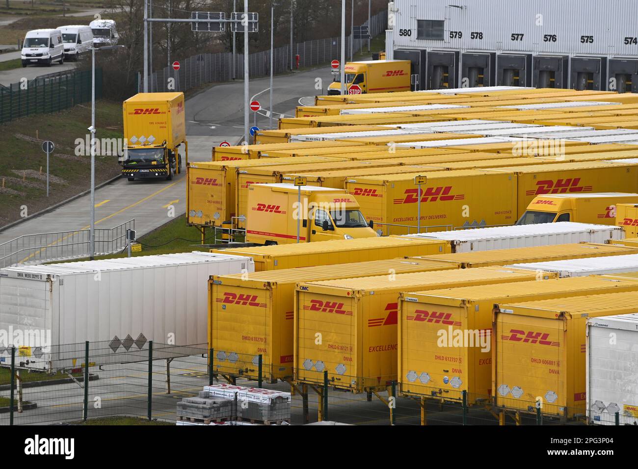 Deutsche Post DHL put Germany's largest parcel location into operation ...