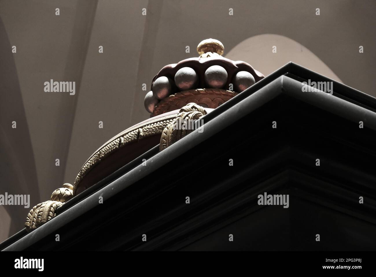 Nelsons tomb hi-res stock photography and images - Alamy