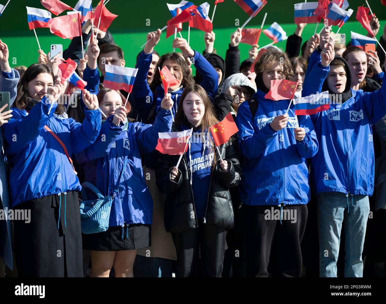 Moscow, Russia. 20th Mar, 2023. People welcome Chinese President Xi ...