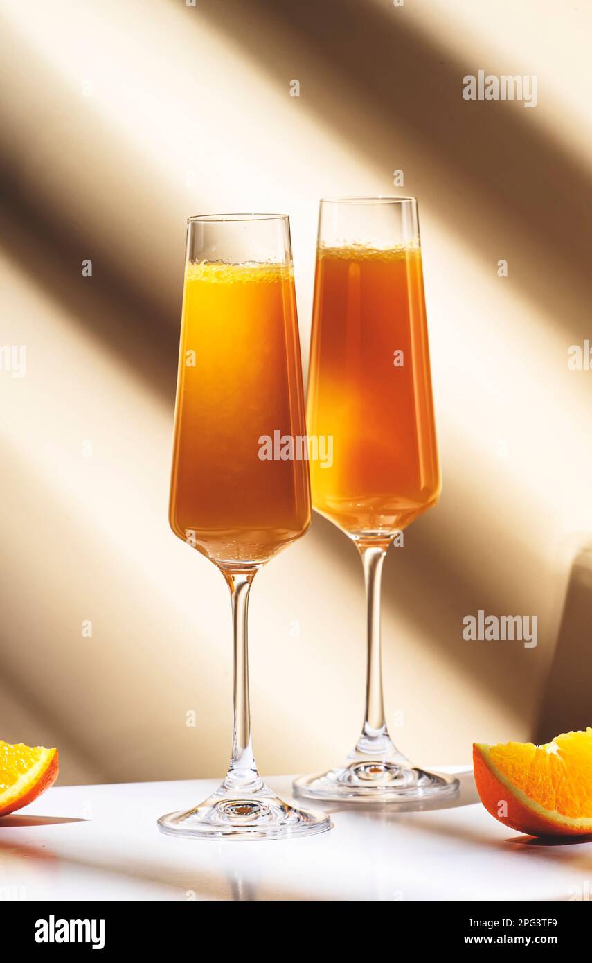 Mimosa in flute hi-res stock photography and images - Alamy
