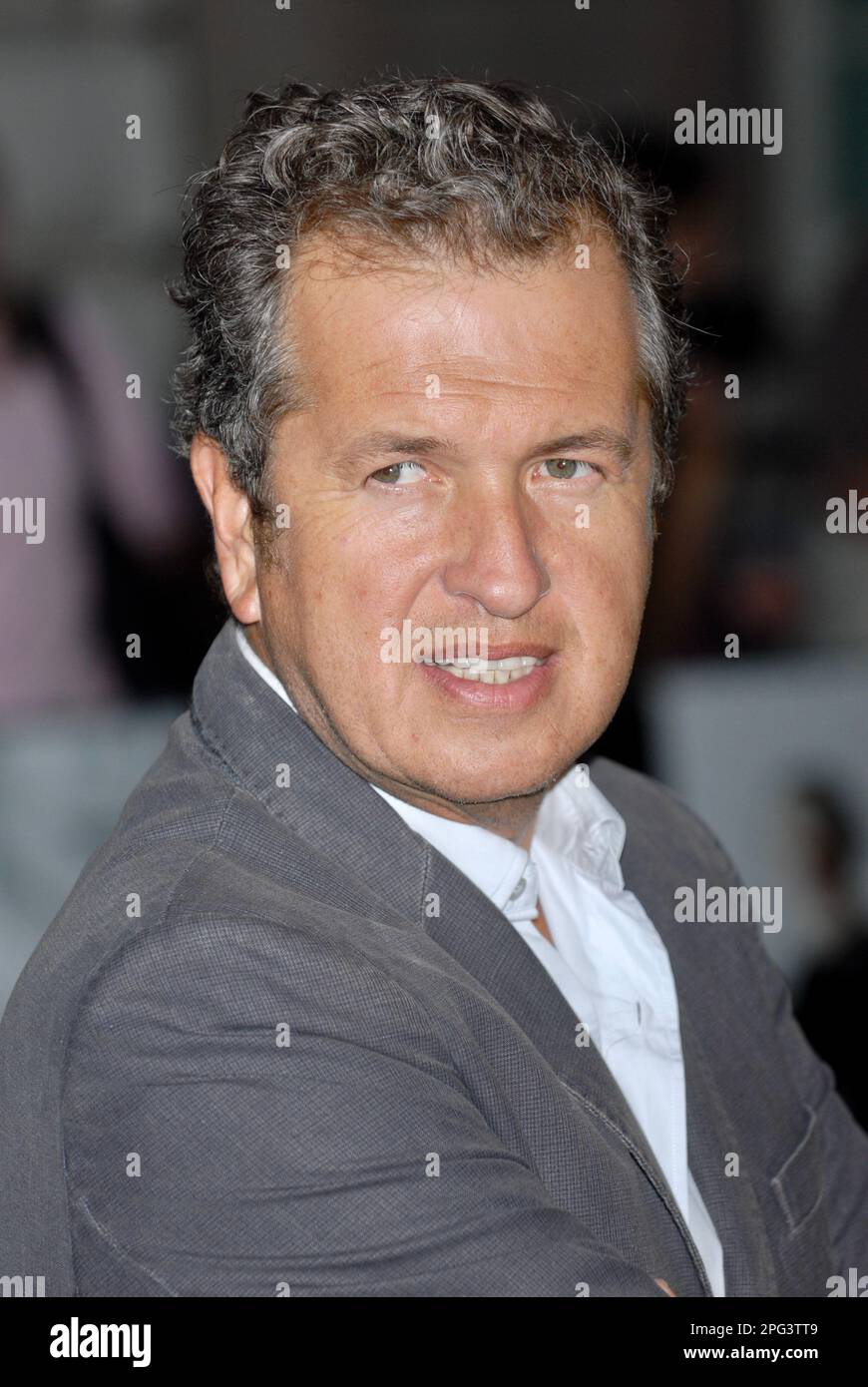 Mario testino hi-res stock photography and images - Alamy