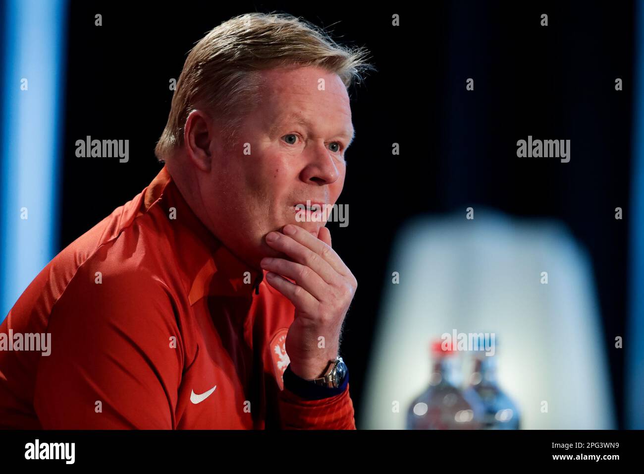 ZEIST, NETHERLANDS - MARCH 20: Coach Ronald Koeman of the Netherlands ...