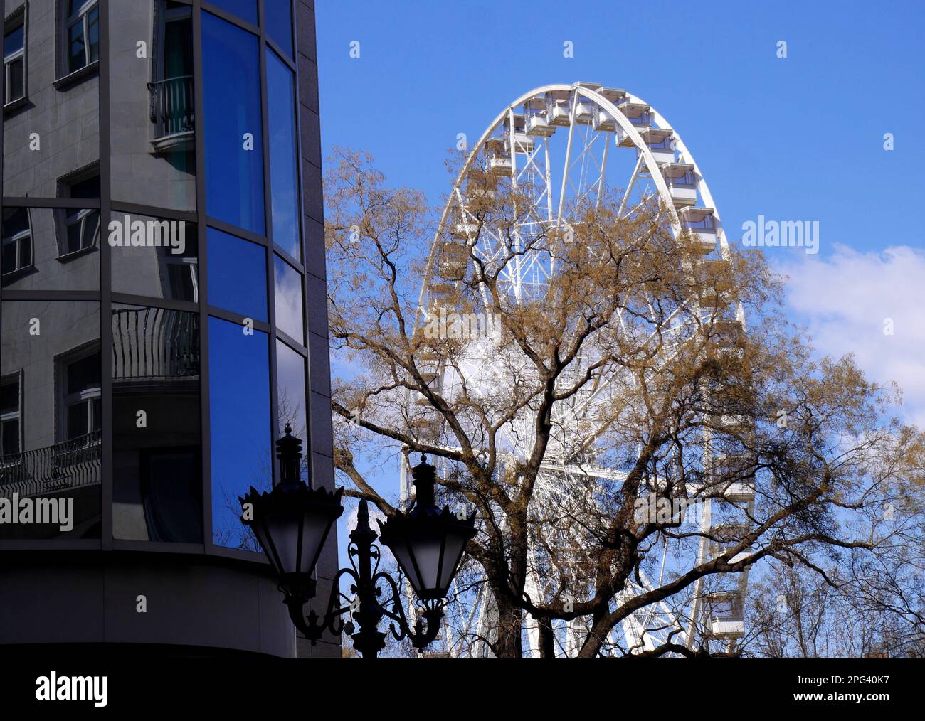 Budapest Eye Ferris wheel, Erzsebet ter, Budapest, Hungary Stock Photo ...