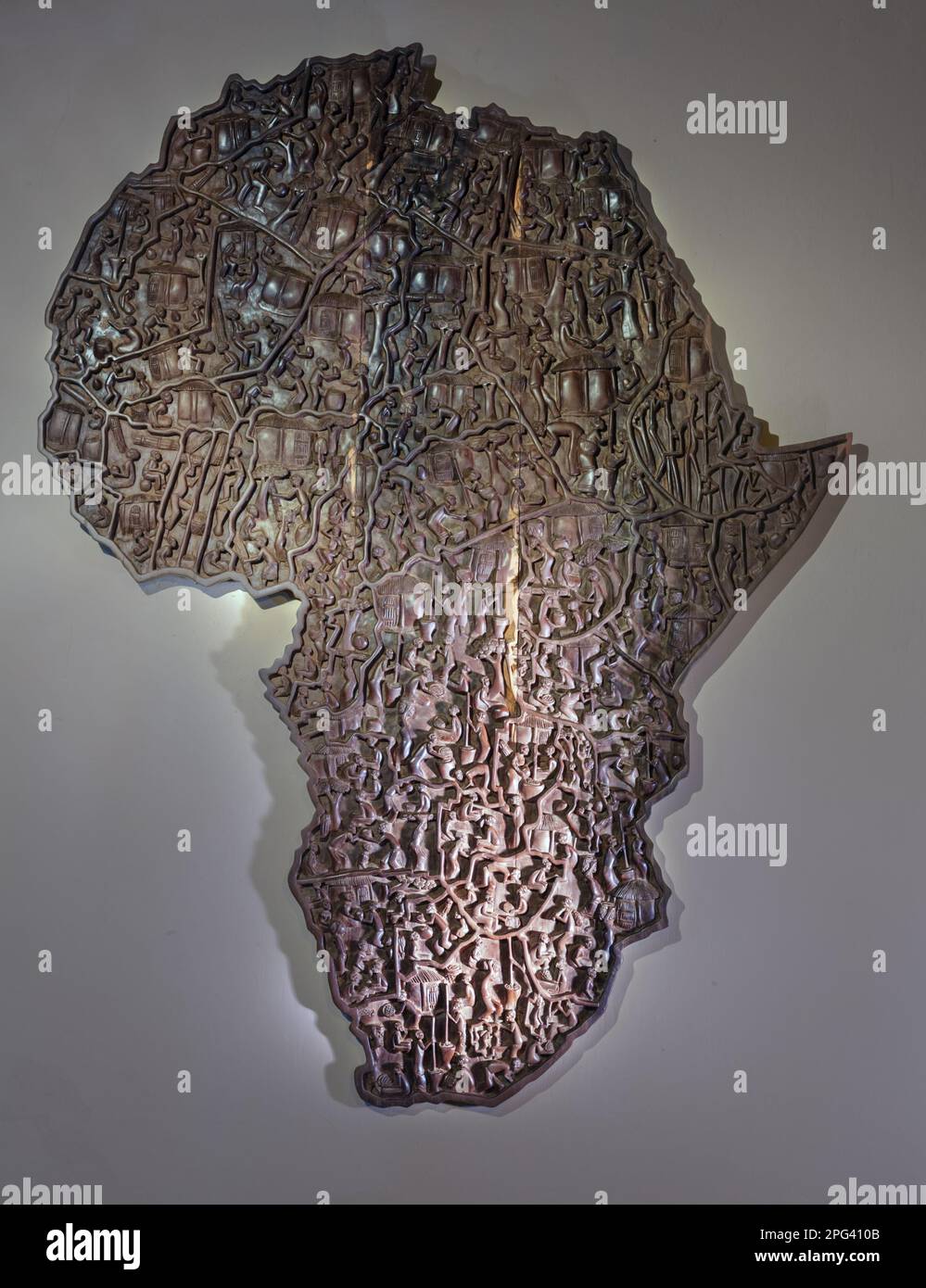 African carving showing a map of Africa Stock Photo - Alamy