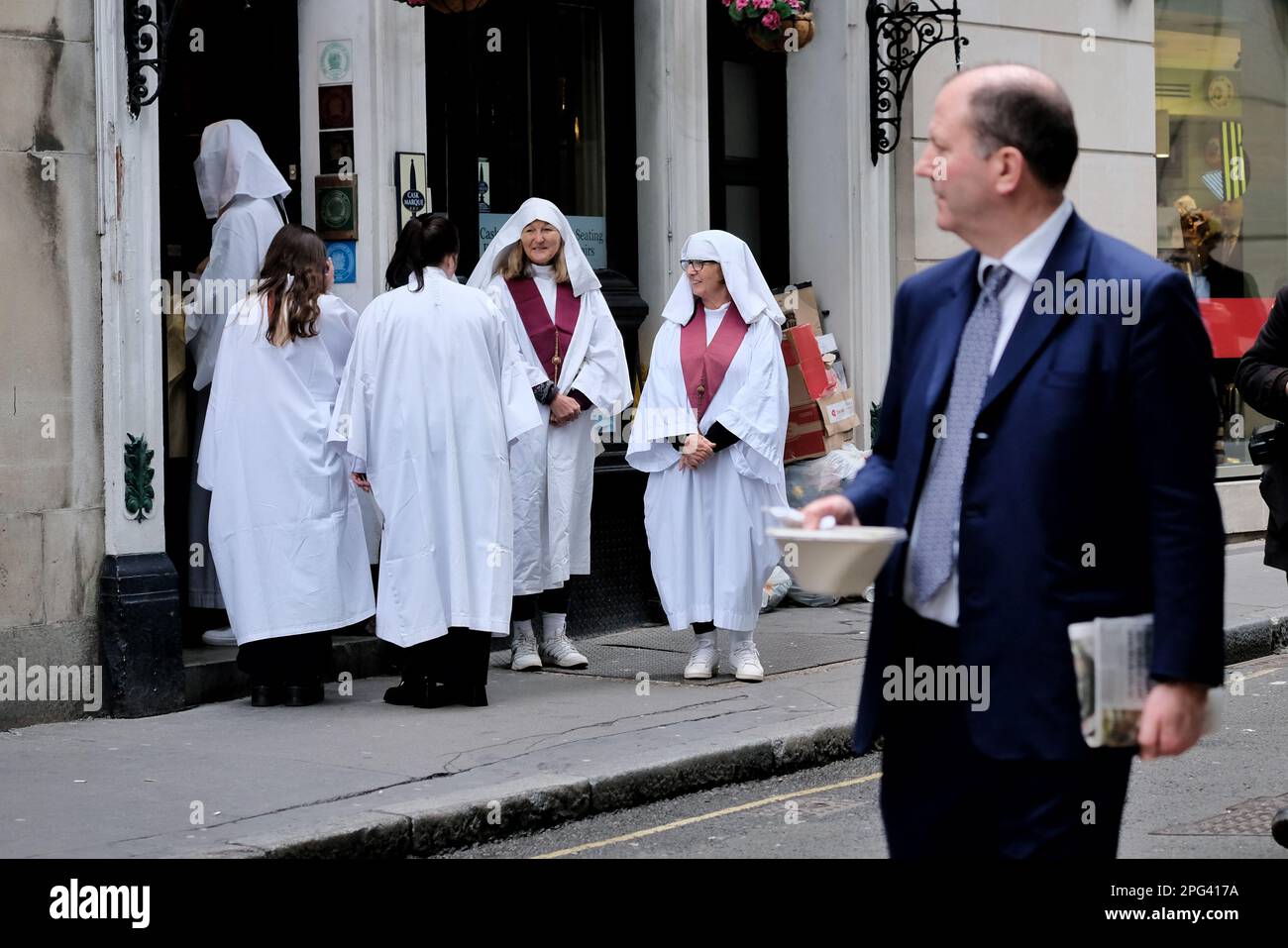 Druid ceremony hi-res stock photography and images - Alamy