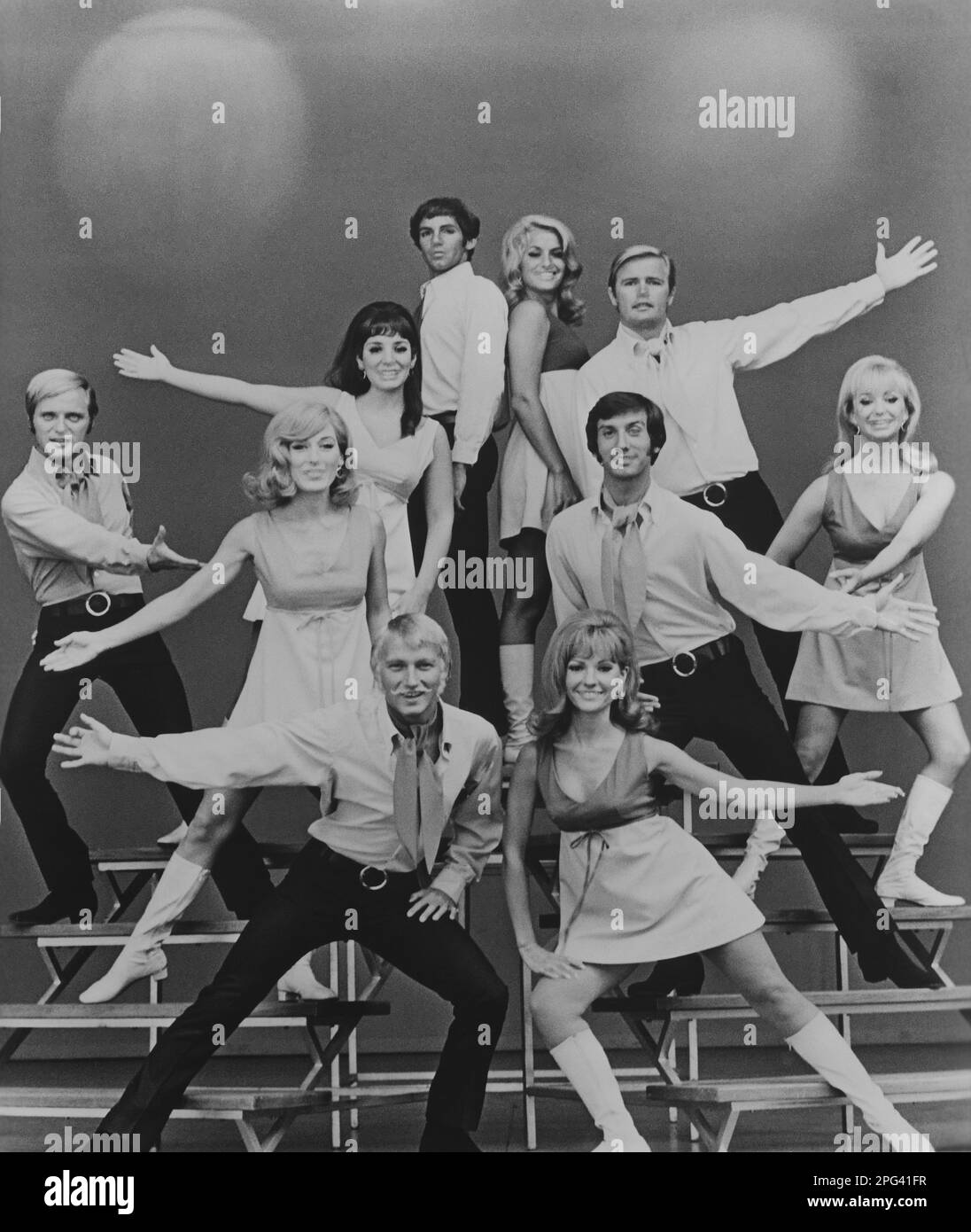 Establishment shot hi-res stock photography and images - Alamy