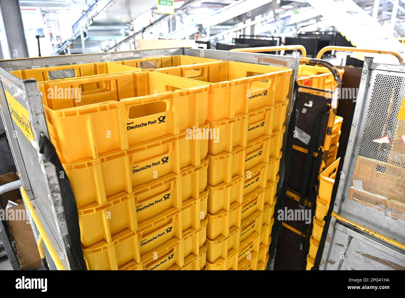 Deutsche Post DHL puts Germany's largest parcel location into operation ...