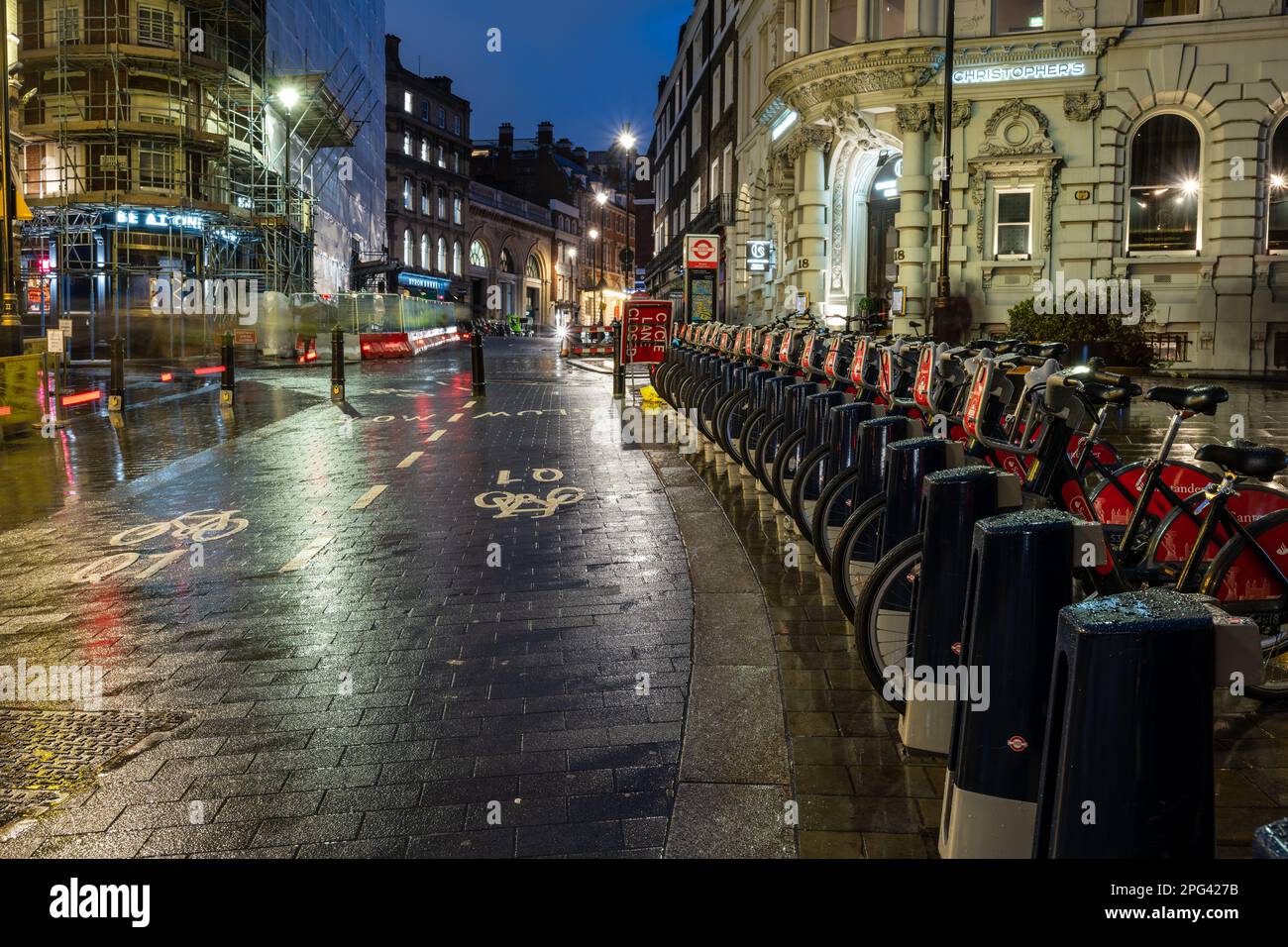 Bollards form a simple modal filter to reduce motor traffic on ...