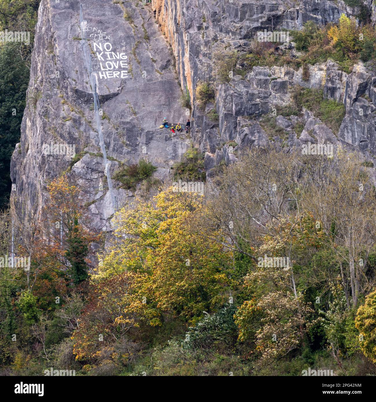 Climbers rest on a ledge on a cliff face in Bristol's Avon Gorge Stock ...