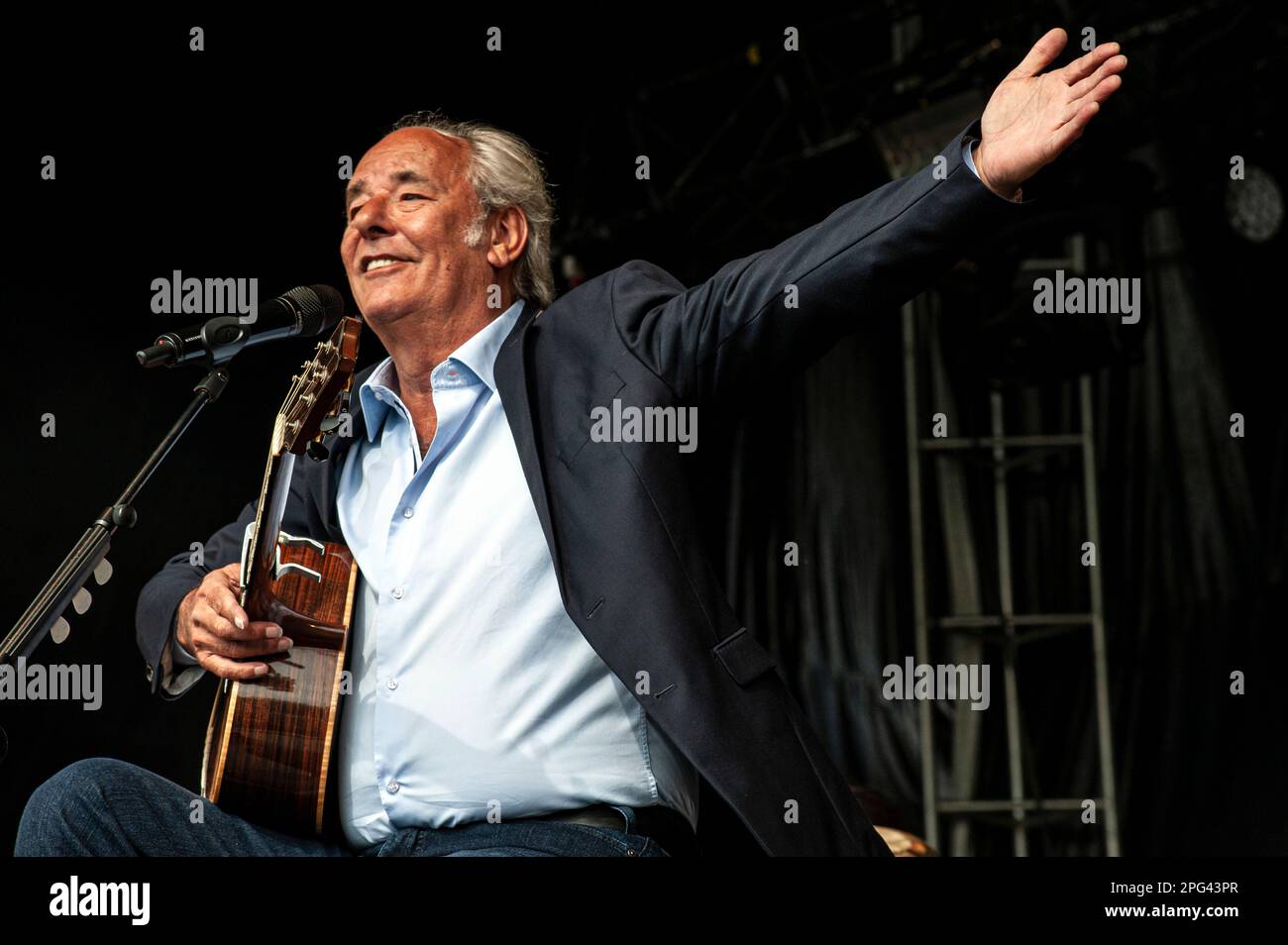 Maxime Le Forestier Stock Photo - Alamy