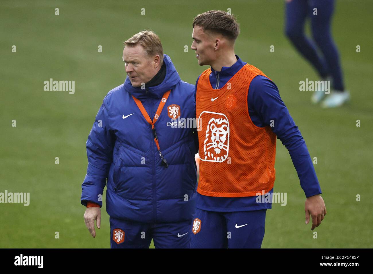 ZEIST - (lr) Holland coach Ronald Koeman, Holland goalkeeper Bart ...