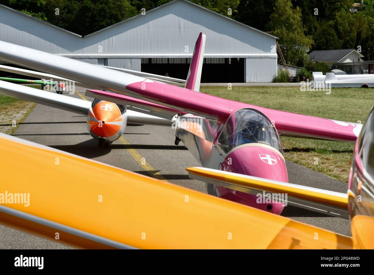 Powerless plane hi-res stock photography and images - Alamy