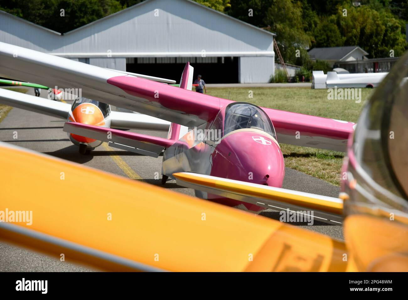 Ask 13 glider hi-res stock photography and images - Alamy