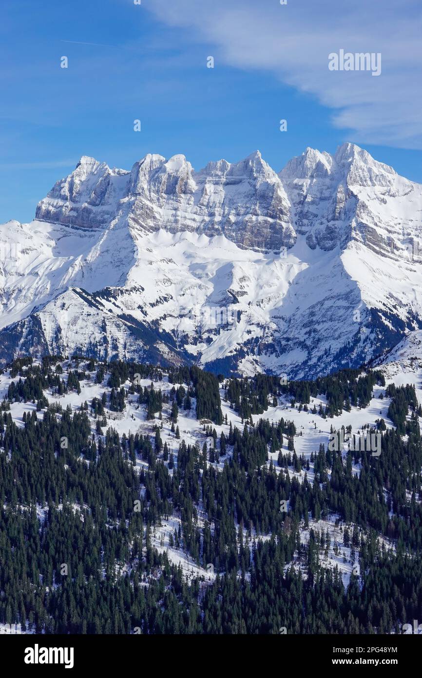 Bergkette Dents du Midi, Wallis, Schweiz Stock Photo - Alamy