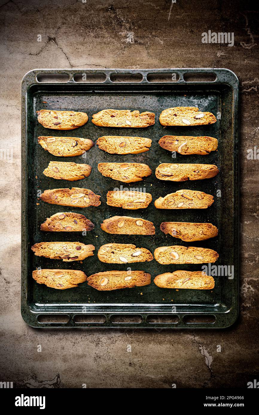 Homemade Tuscan Cantucci Stock Photo - Alamy