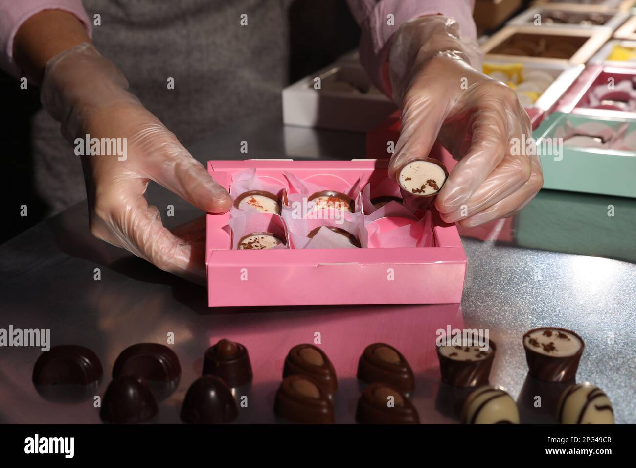 Pink candy production hi-res stock photography and images - Alamy