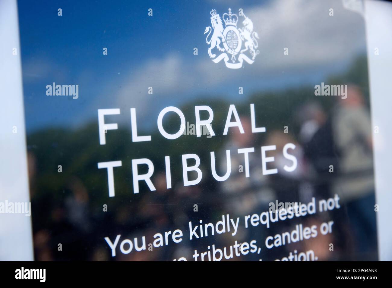A notice board regarding floral tributes is seen outside Buckingham ...