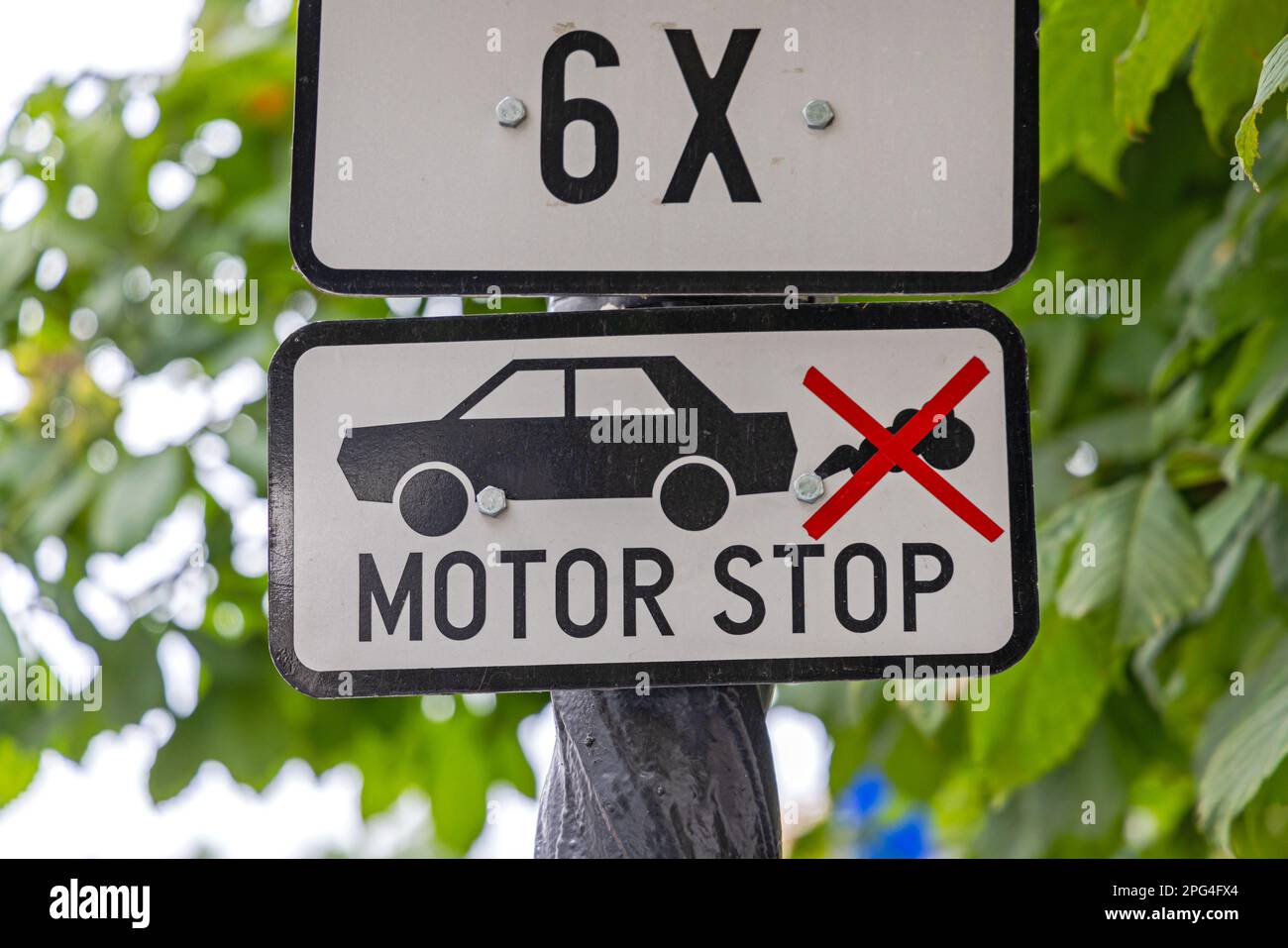 Car Motor Stop Traffic Sign Air Pollution Environment Stock Photo - Alamy