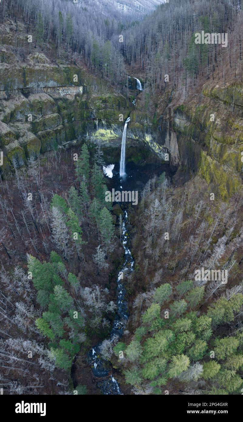 The exquisite Elowah Falls is located on the Oregon side of the ...