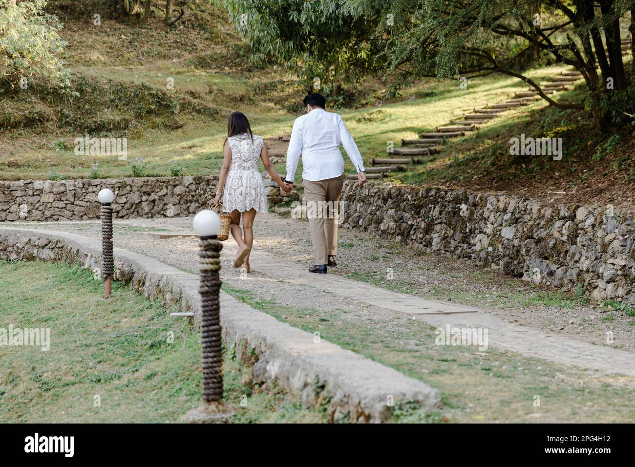 Scenic cobblestone path winds hi-res stock photography and images - Alamy