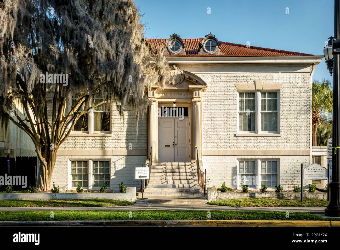 Historic carnegie building hi-res stock photography and images - Alamy