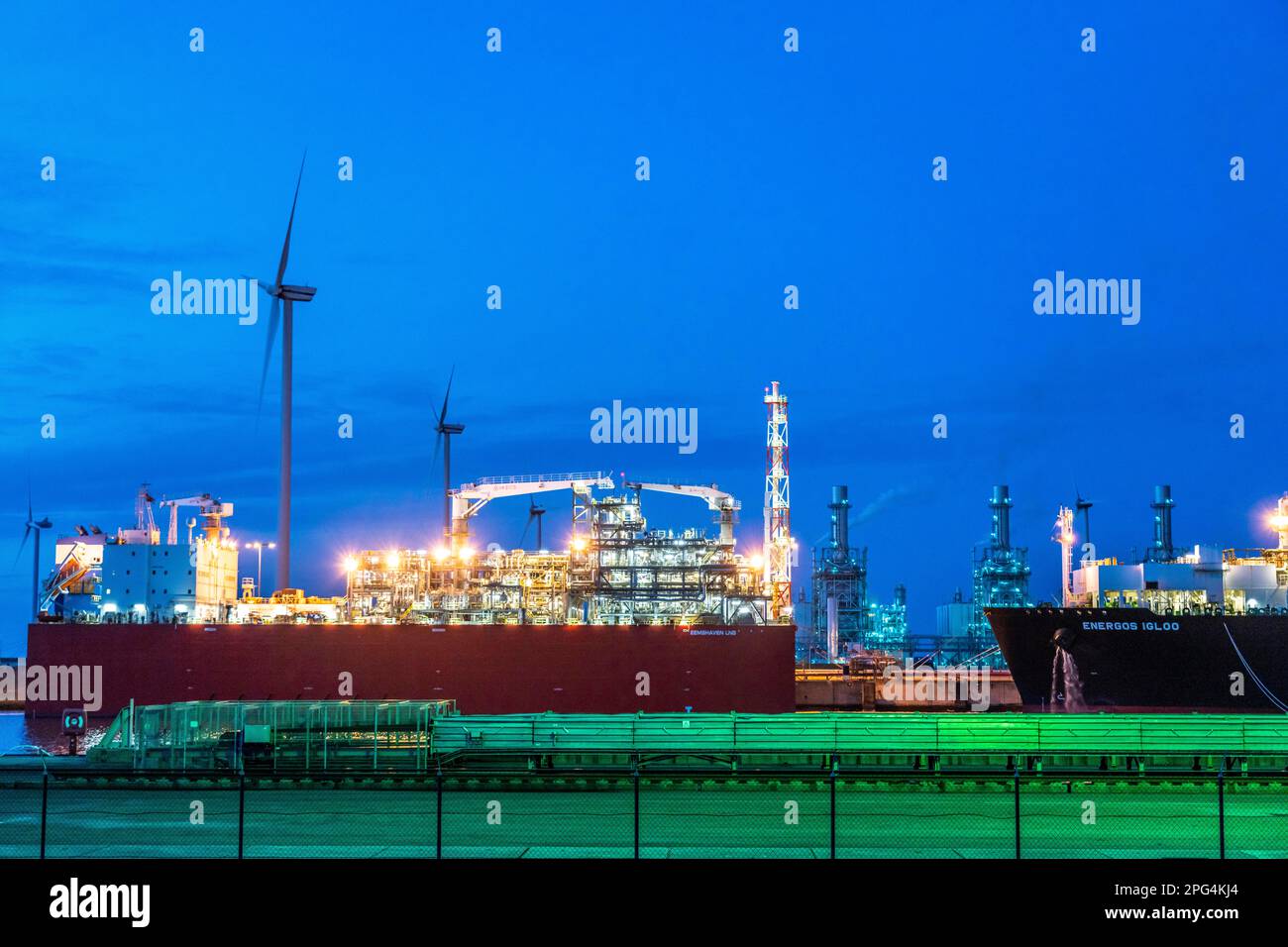 EemsEnergyTerminal, floating LNG terminal in the seaport of Eemshaven ...