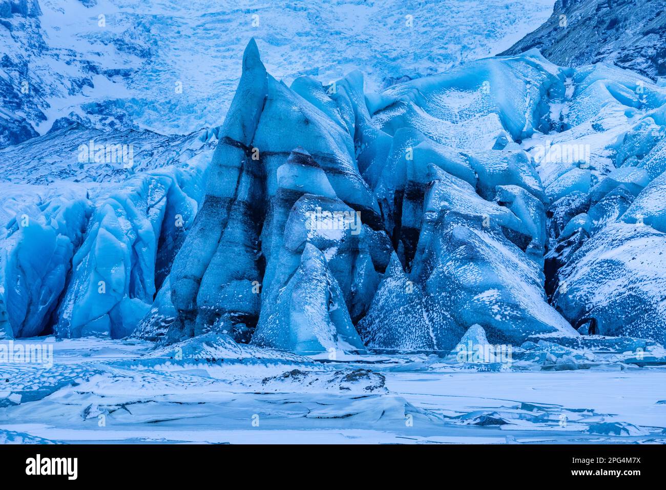 Svinafellsjokull glacier in the Vatnajokull National Park, Iceland ...