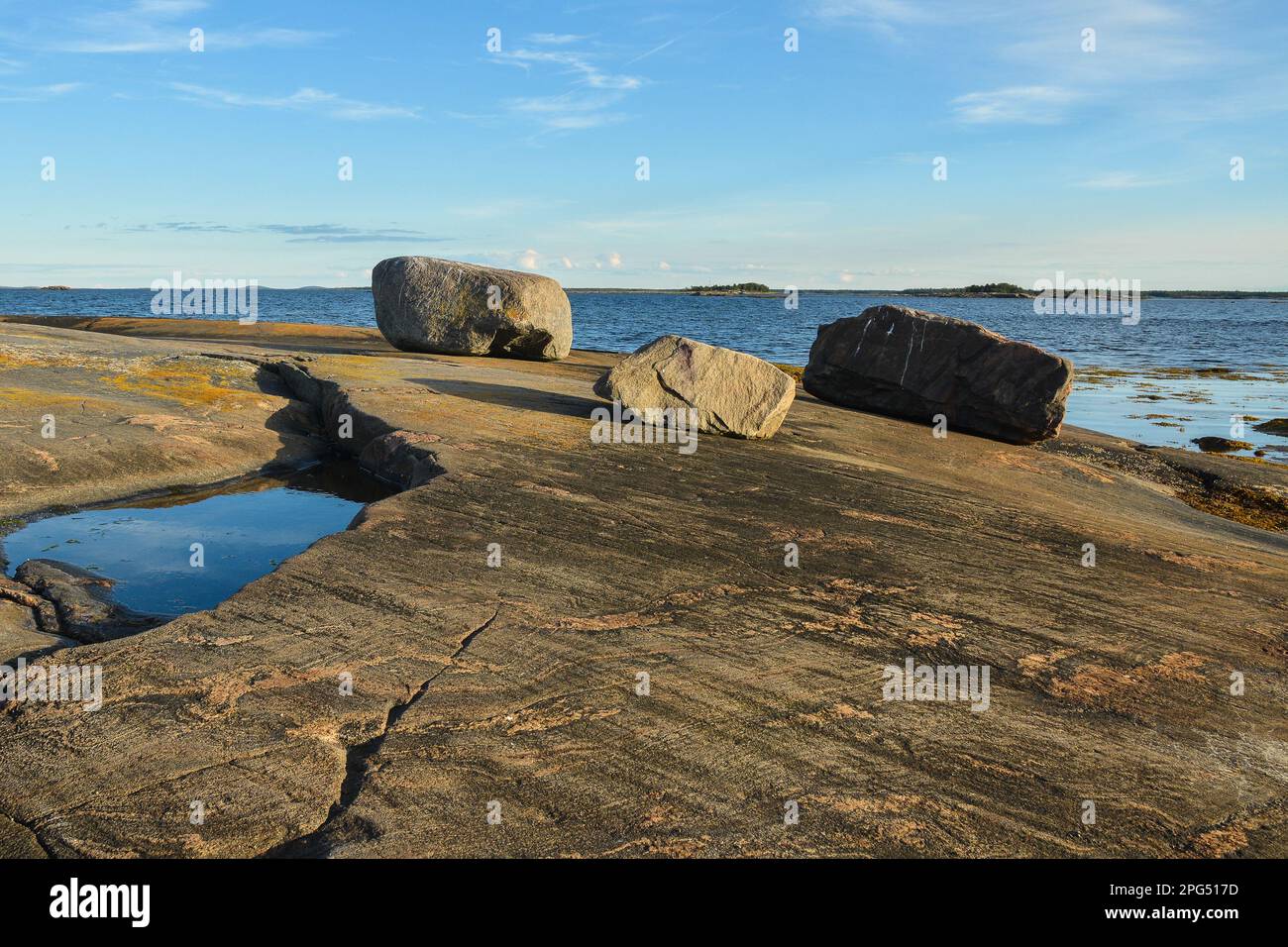 The White Sea. Summer seascape in East Karelia, Russia Stock Photo - Alamy