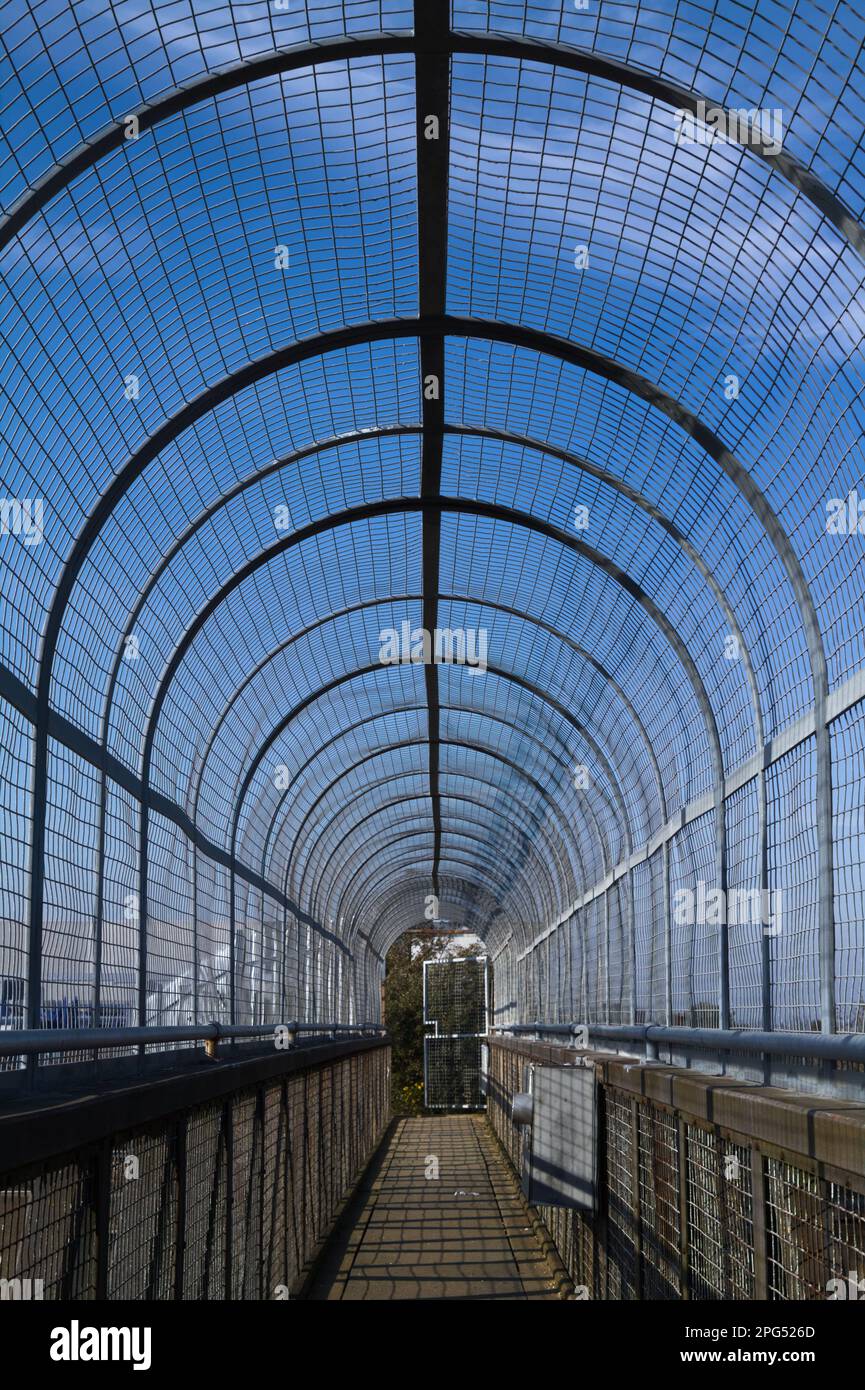 Covered walkway hi-res stock photography and images - Alamy