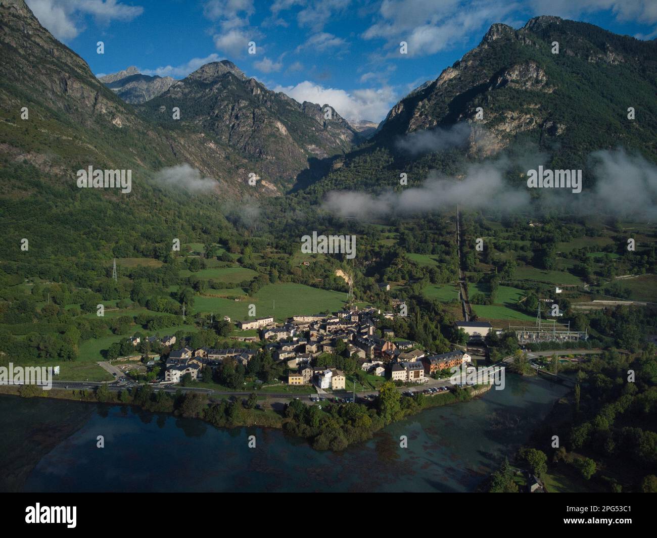 Valley of benasque hi-res stock photography and images - Alamy