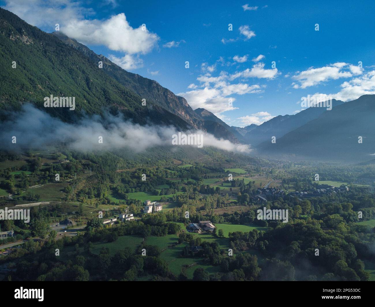 Benasque valley hi-res stock photography and images - Alamy