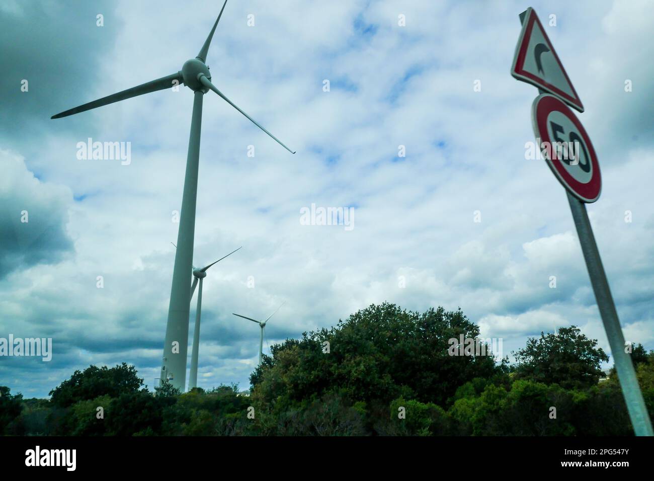 Crau plain hi-res stock photography and images - Alamy