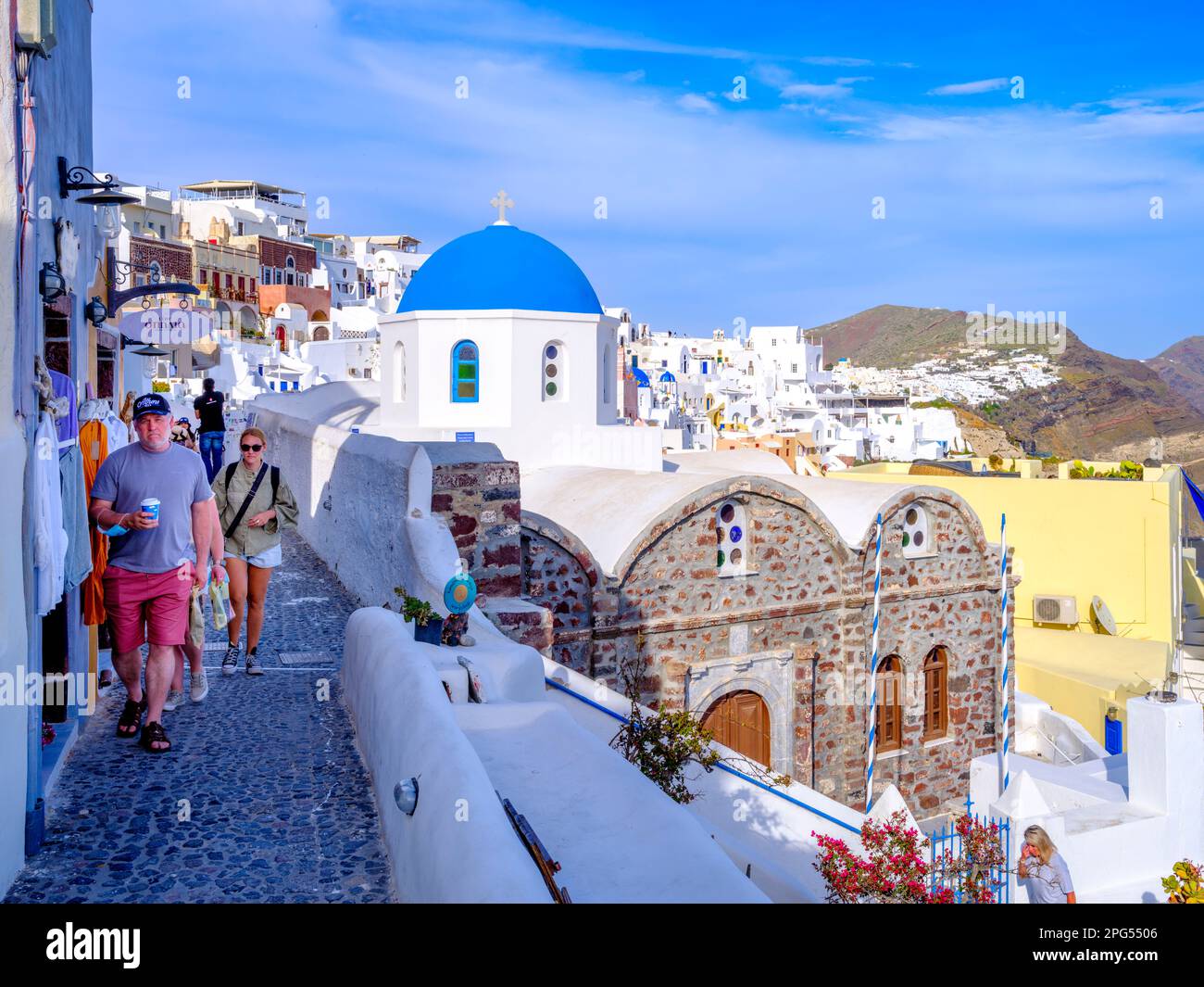 Classic Blue Domes,Church and White Architecture Santorini , Oia,Greece ...