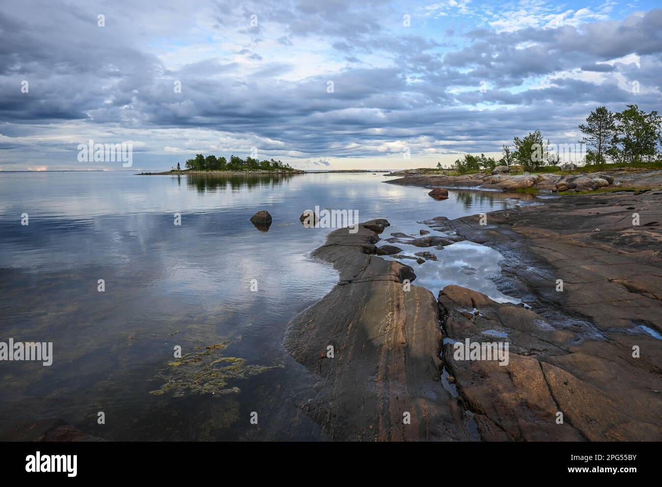 The White Sea. Summer seascape in East Karelia, Russia Stock Photo - Alamy