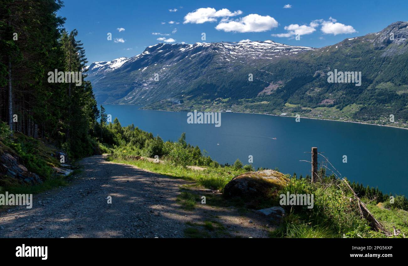 Hardangerfjorden hi-res stock photography and images - Alamy