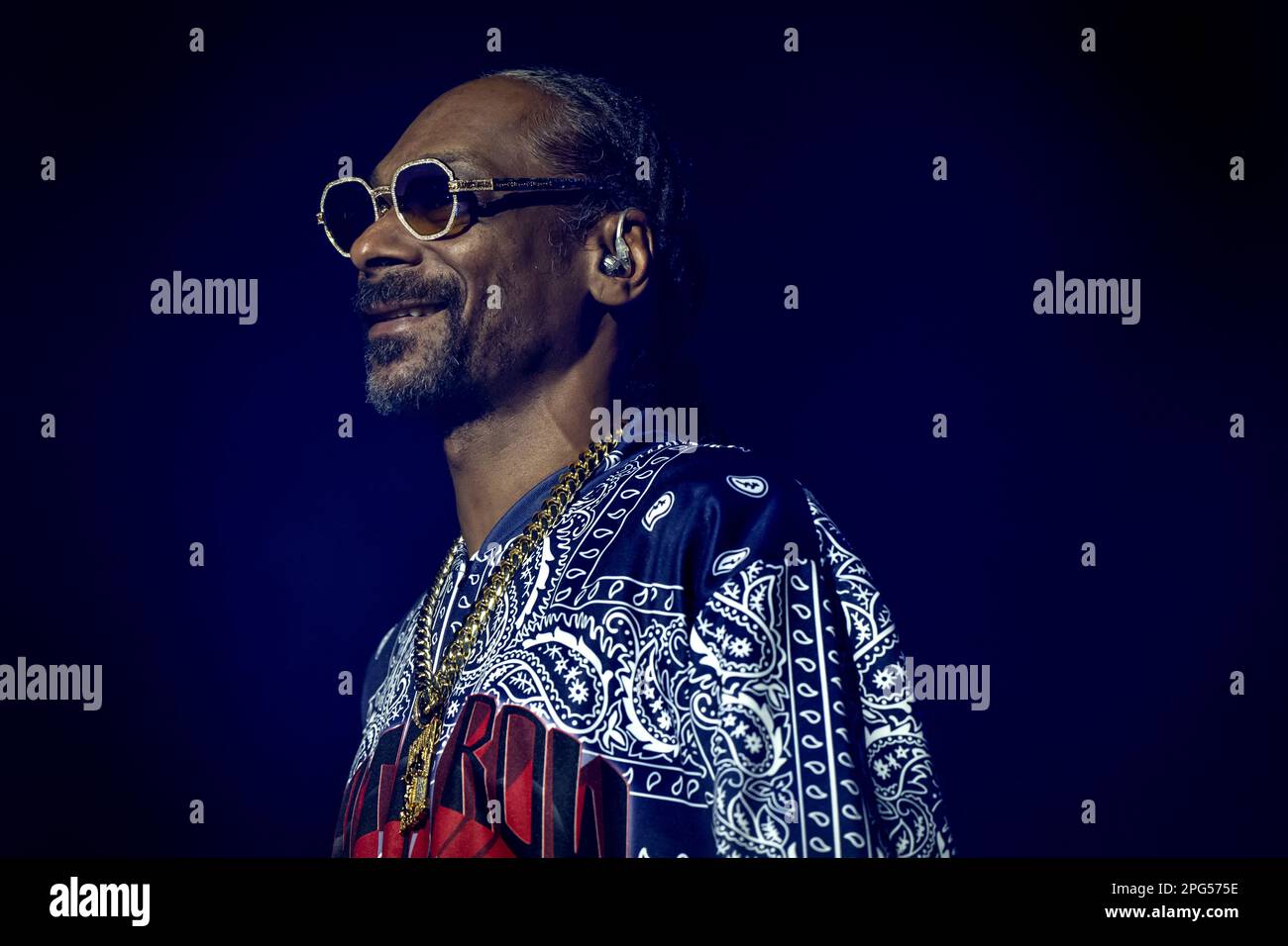 AMSTERDAM - American rapper Snoop Dogg during his performance in the ...